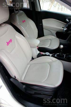 Balts Jeep Compass 2018 Rīga, ar dzinēja tilpumu 2.00 L un nobraukumu 124 tūkst. km par 12990 €, foto 12 vietnē AUTOMOTO.COM.LV