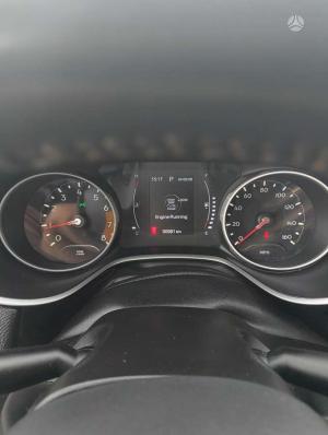 White Jeep Compass 2018 in Klaipeda, with an engine capacity of 2.36 L and mileage of 90 thousand km for 11500 €, photo 8 on AUTOMOTO.COM.LV