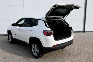 White Jeep Compass 2018 in Kretinga, with an engine capacity of 2.36 L and mileage of 219 thousand km for 9999 €, photo 17 on AUTOMOTO.COM.LV