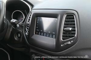 White Jeep Compass 2018 in Kretinga, with an engine capacity of 2.36 L and mileage of 219 thousand km for 9999 €, photo 27 on AUTOMOTO.COM.LV