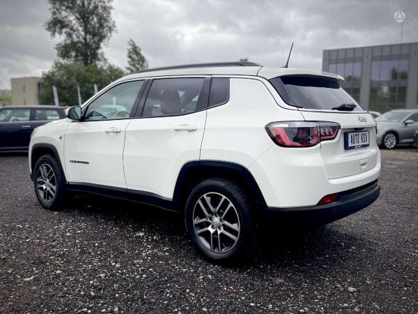 Balts Jeep Compass 2019 Viļņa, ar dzinēja tilpumu 2.40 L un nobraukumu 83 tūkst. km par 16999 €, foto 3 vietnē AUTOMOTO.COM.LV