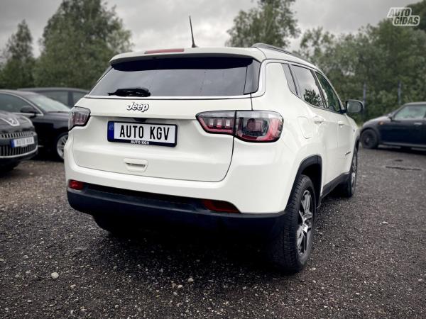 Balts Jeep Compass 2019 Viļņa, ar dzinēja tilpumu 2.40 L un nobraukumu 83 tūkst. km par 15999 €, foto 5 vietnē AUTOMOTO.COM.LV