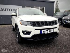 White Jeep Compass 2019 in Vilnius, with an engine capacity of 2.40 L and mileage of 83 thousand km for 15999 €, photo 9 on AUTOMOTO.COM.LV
