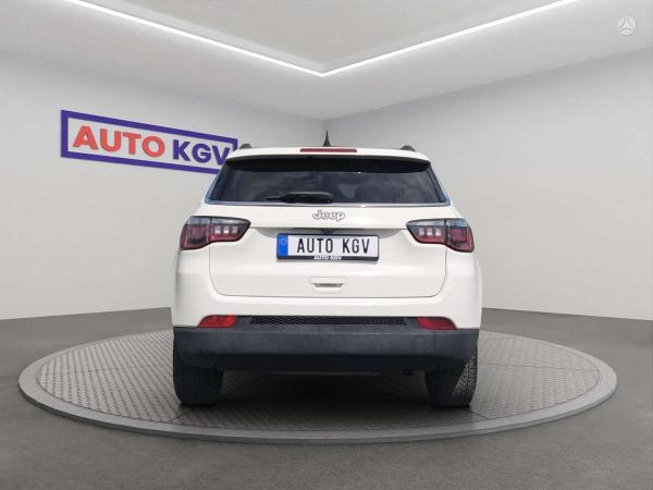 Balts Jeep Compass 2019 Viļņa, ar dzinēja tilpumu 2.40 L un nobraukumu 83 tūkst. km par 14999 €, foto 4 vietnē AUTOMOTO.COM.LV