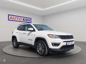White Jeep Compass 2019 in Vilnius, with an engine capacity of 2.40 L and mileage of 83 thousand km for 14999 €, photo 8 on AUTOMOTO.COM.LV