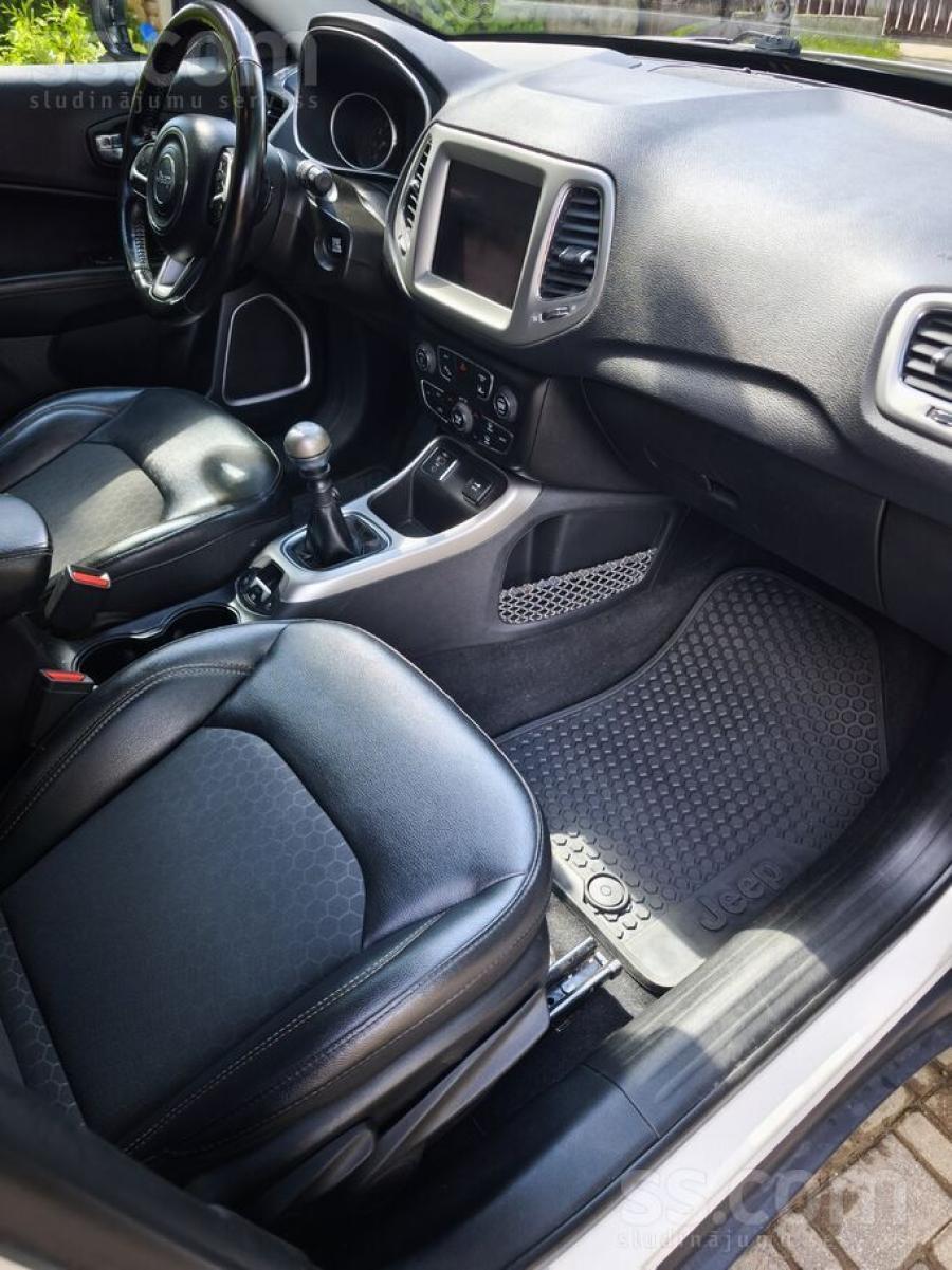 Balts Jeep Compass 2020 Rīga, ar dzinēja tilpumu 1.40 L un nobraukumu 108 tūkst. km par 10400 €, foto 8 vietnē AUTOMOTO.COM.LV