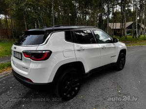 Белый Джип Компас 2020 в Таллин, объемом двигателя 1.40 л и пробегом 88 тыс. км за 13000 €, фото 4 на AUTOMOTO.COM.LV