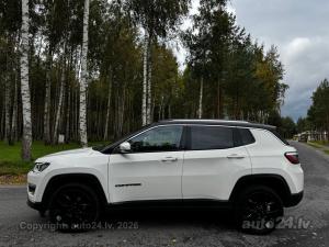 Белый Джип Компас 2020 в Таллин, объемом двигателя 1.40 л и пробегом 88 тыс. км за 13000 €, фото 7 на AUTOMOTO.COM.LV