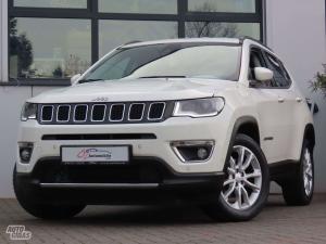 White Jeep Compass 2021 in Kaunas, with an engine capacity of 1.30 L and mileage of 27 thousand km for 21594 €, photo 2 on AUTOMOTO.COM.LV
