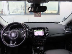 White Jeep Compass 2021 in Kaunas, with an engine capacity of 1.30 L and mileage of 27 thousand km for 21594 €, photo 5 on AUTOMOTO.COM.LV