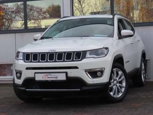 White Jeep Compass 2021 in Kaunas, with an engine capacity of 1.30 L and mileage of 29 thousand km for 21594 €, photo 5 on AUTOMOTO.COM.LV