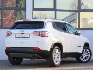 Balts Jeep Compass 2021 Kauņa, ar dzinēja tilpumu 1.30 L un nobraukumu 30 tūkst. km par 22641 €, foto 5 vietnē AUTOMOTO.COM.LV