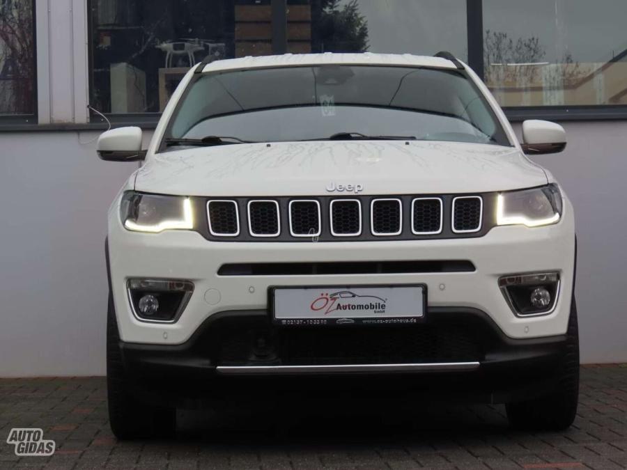 Balts Jeep Compass 2021 Kauņa, ar dzinēja tilpumu 1.30 L un nobraukumu 45 tūkst. km par 21594 €, foto 3 vietnē AUTOMOTO.COM.LV