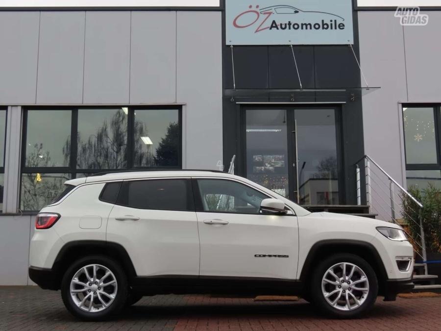 Balts Jeep Compass 2021 Kauņa, ar dzinēja tilpumu 1.30 L un nobraukumu 45 tūkst. km par 21594 €, foto 10 vietnē AUTOMOTO.COM.LV