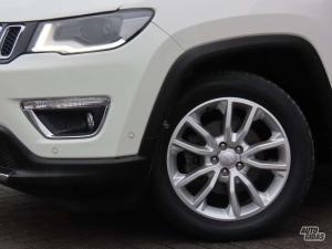 Balts Jeep Compass 2021 Kauņa, ar dzinēja tilpumu 1.30 L un nobraukumu 45 tūkst. km par 21594 €, foto 12 vietnē AUTOMOTO.COM.LV