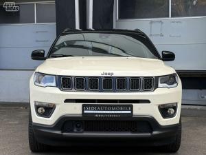 White Jeep Compass 2021 in Kaunas, with an engine capacity of 1.30 L and mileage of 43 thousand km for 24151 €, photo 9 on AUTOMOTO.COM.LV