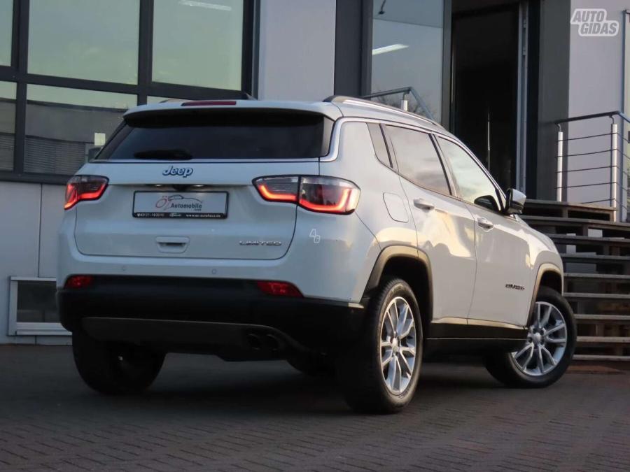 Balts Jeep Compass 2021 Kauņa, ar dzinēja tilpumu 1.30 L un nobraukumu 42 tūkst. km par 21594 €, foto 3 vietnē AUTOMOTO.COM.LV