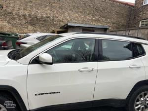 White Jeep Compass 2021 in Vilnius, with an engine capacity of 1.30 L and mileage of 62 thousand km for 19000 €, photo 6 on AUTOMOTO.COM.LV