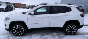 White Jeep Compass 2021 in Siauliai, with an engine capacity of 1.33 L and mileage of 13 thousand km for 17850 €, photo 6 on AUTOMOTO.COM.LV
