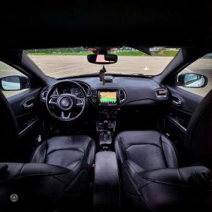 Balts Jeep Compass 2021 Šauļi, ar dzinēja tilpumu 1.33 L un nobraukumu 103 tūkst. km par 17000 €, foto 5 vietnē AUTOMOTO.COM.LV