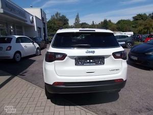 White Jeep Compass 2022 in Kaunas, with an engine capacity of 1.30 L and mileage of 18 thousand km for 28467 €, photo 7 on AUTOMOTO.COM.LV