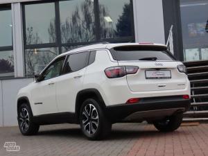 Balts Jeep Compass 2022 Kauņa, ar dzinēja tilpumu 1.30 L un nobraukumu 33 tūkst. km par 23689 €, foto 4 vietnē AUTOMOTO.COM.LV