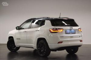 Balts Jeep Compass 2022 Kauņa, ar dzinēja tilpumu 1.30 L un nobraukumu 22 tūkst. km par 27353 €, foto 8 vietnē AUTOMOTO.COM.LV