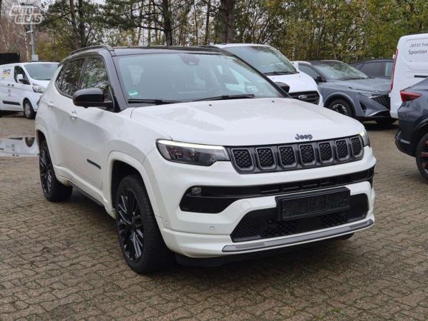 Balts Jeep Compass 2022 Kauņa, ar dzinēja tilpumu 1.30 L un nobraukumu 82 tūkst. km par 22364 €, foto 3 vietnē AUTOMOTO.COM.LV