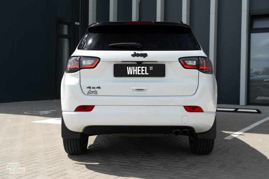 White Jeep Compass 2022 in Vilnius, with an engine capacity of 2.40 L and mileage of 17 thousand km for 22900 €, photo 5 on AUTOMOTO.COM.LV