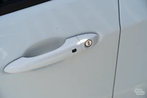 White Jeep Compass 2022 in Vilnius, with an engine capacity of 2.40 L and mileage of 17 thousand km for 22900 €, photo 14 on AUTOMOTO.COM.LV