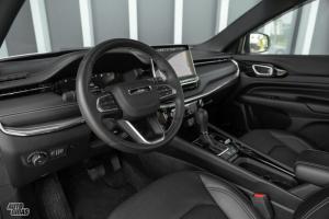 White Jeep Compass 2022 in Vilnius, with an engine capacity of 2.40 L and mileage of 17 thousand km for 22900 €, photo 18 on AUTOMOTO.COM.LV