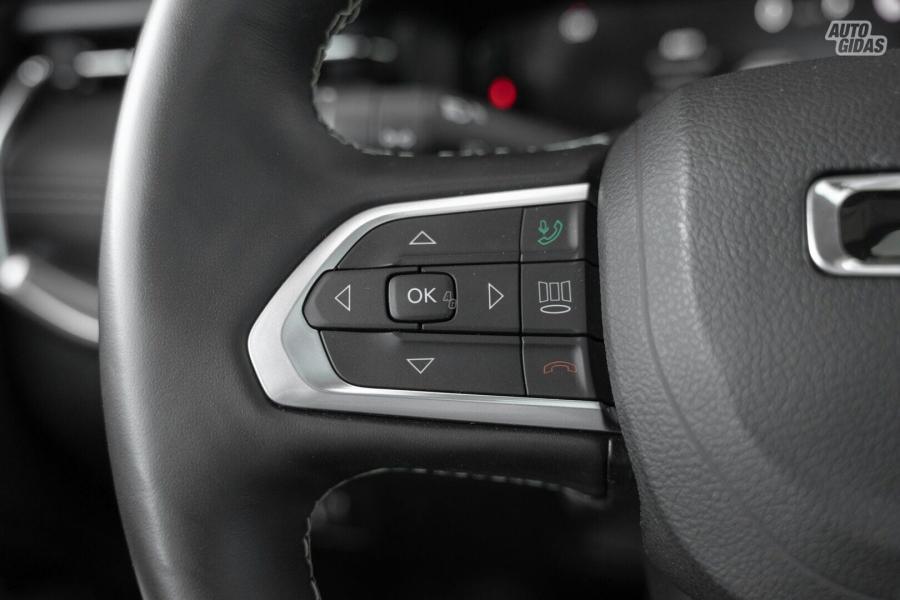 White Jeep Compass 2022 in Vilnius, with an engine capacity of 2.40 L and mileage of 17 thousand km for 22900 €, photo 27 on AUTOMOTO.COM.LV