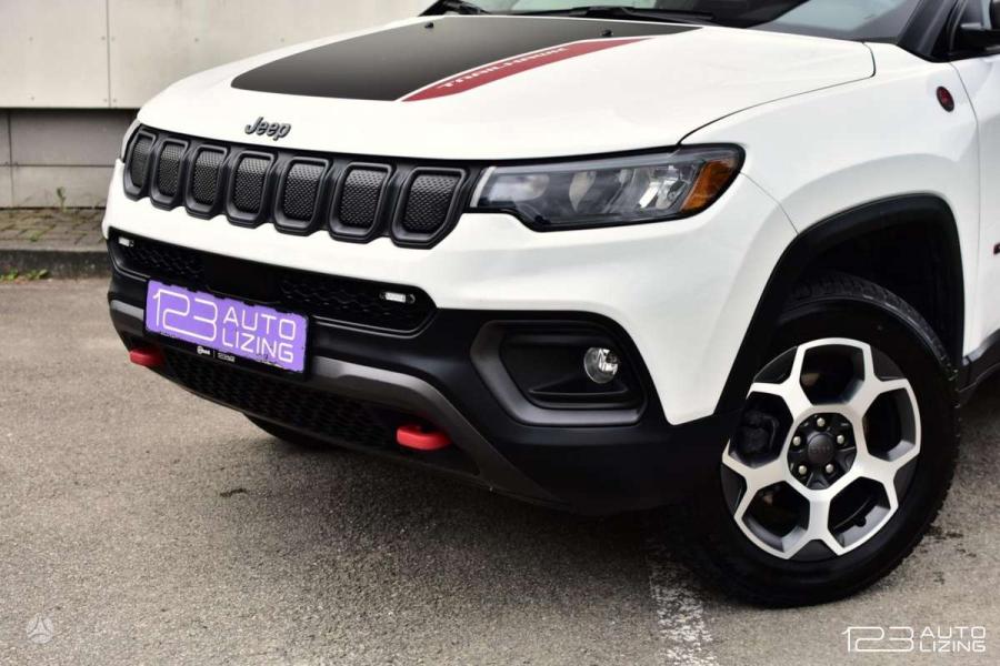 Balts Jeep Compass 2022 Kretinga, ar dzinēja tilpumu 2.40 L un nobraukumu 27 tūkst. km par 19999 €, foto 5 vietnē AUTOMOTO.COM.LV