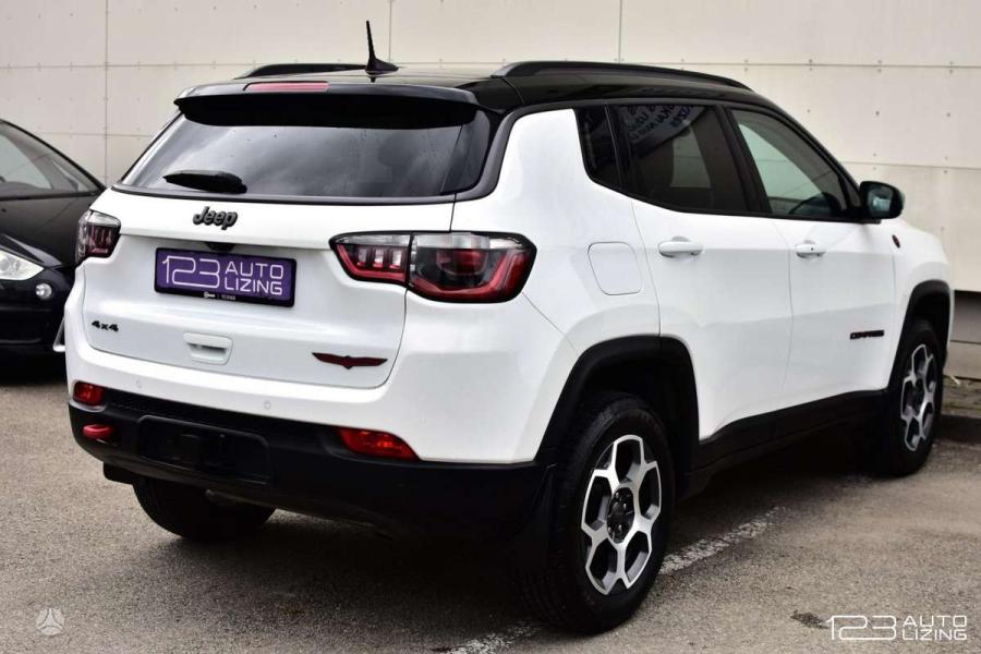 Balts Jeep Compass 2022 Kretinga, ar dzinēja tilpumu 2.40 L un nobraukumu 27 tūkst. km par 19999 €, foto 12 vietnē AUTOMOTO.COM.LV