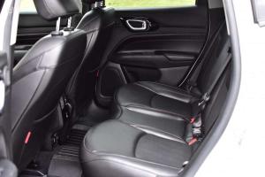 Balts Jeep Compass 2022 Kretinga, ar dzinēja tilpumu 2.40 L un nobraukumu 27 tūkst. km par 19999 €, foto 15 vietnē AUTOMOTO.COM.LV