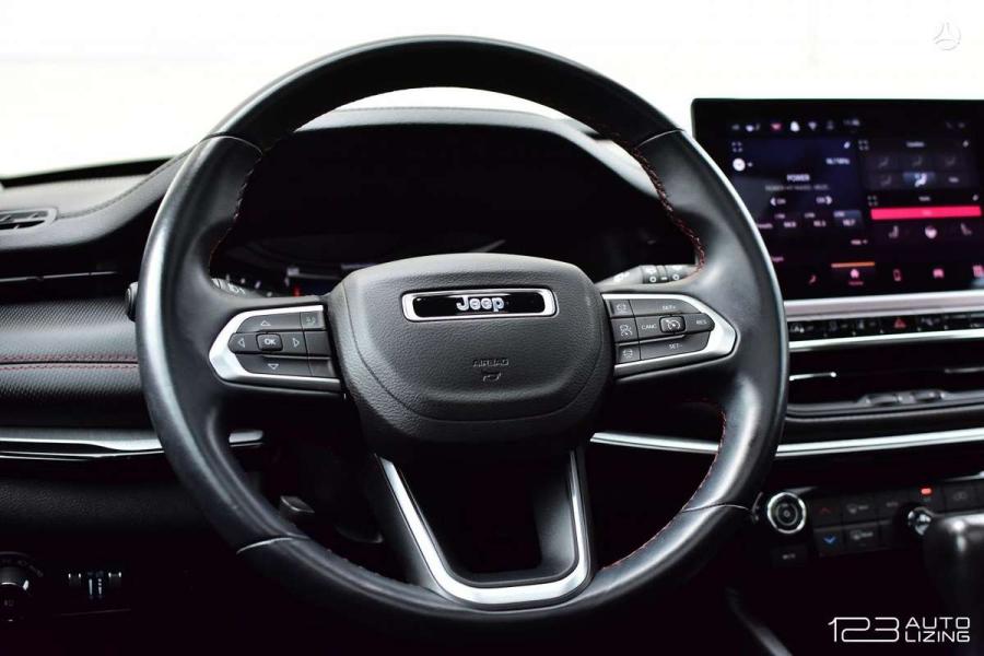 Balts Jeep Compass 2022 Kretinga, ar dzinēja tilpumu 2.40 L un nobraukumu 27 tūkst. km par 19999 €, foto 28 vietnē AUTOMOTO.COM.LV