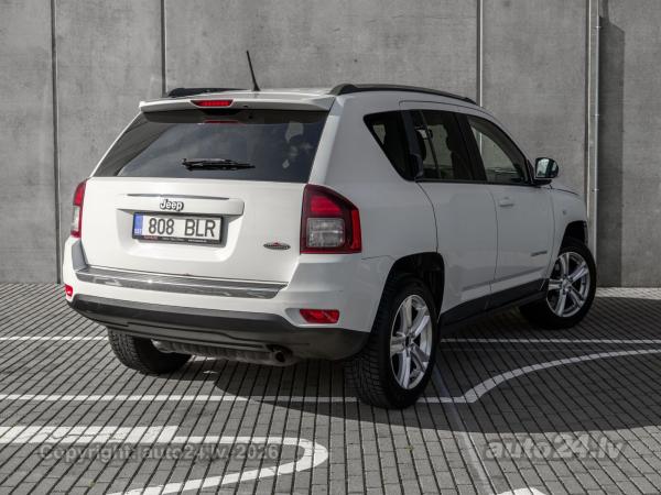 Balts Jeep Compass 2014 Tallina, ar dzinēja tilpumu 2.40 L un nobraukumu 86 tūkst. km par 9500 €, foto 3 vietnē AUTOMOTO.COM.LV