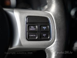 Balts Jeep Compass 2014 Tallina, ar dzinēja tilpumu 2.40 L un nobraukumu 86 tūkst. km par 9500 €, foto 19 vietnē AUTOMOTO.COM.LV