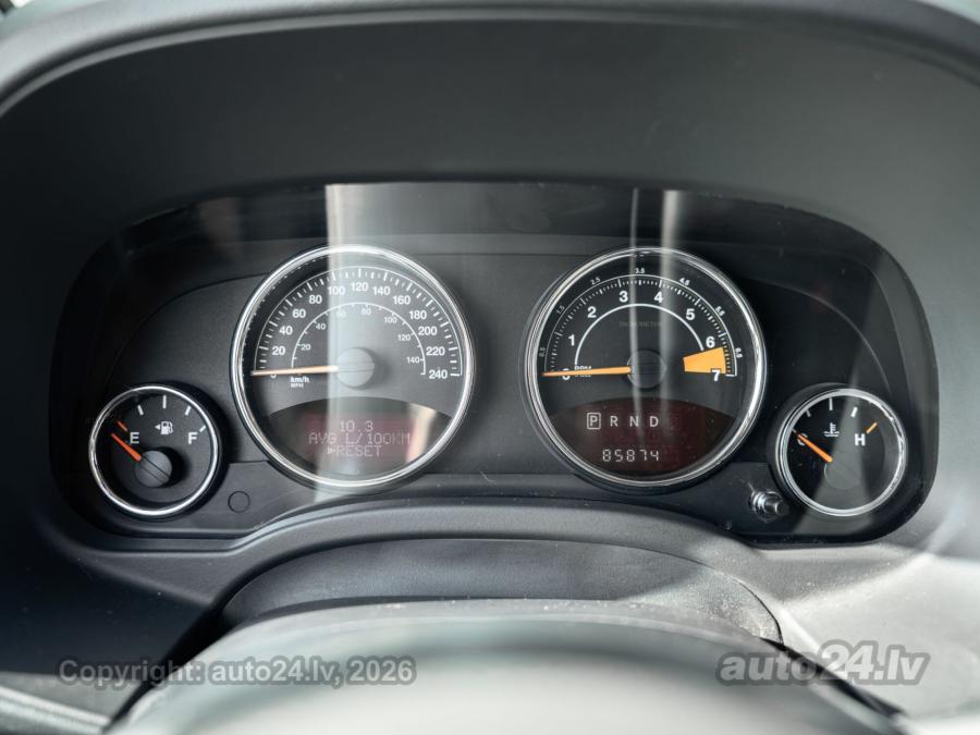 Balts Jeep Compass 2014 Tallina, ar dzinēja tilpumu 2.40 L un nobraukumu 86 tūkst. km par 9500 €, foto 20 vietnē AUTOMOTO.COM.LV