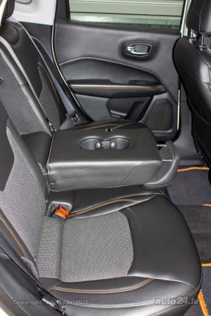 White Jeep Compass 2019 in Tallinn, with an engine capacity of 1.40 L and mileage of 89 thousand km for 14500 €, photo 23 on AUTOMOTO.COM.LV