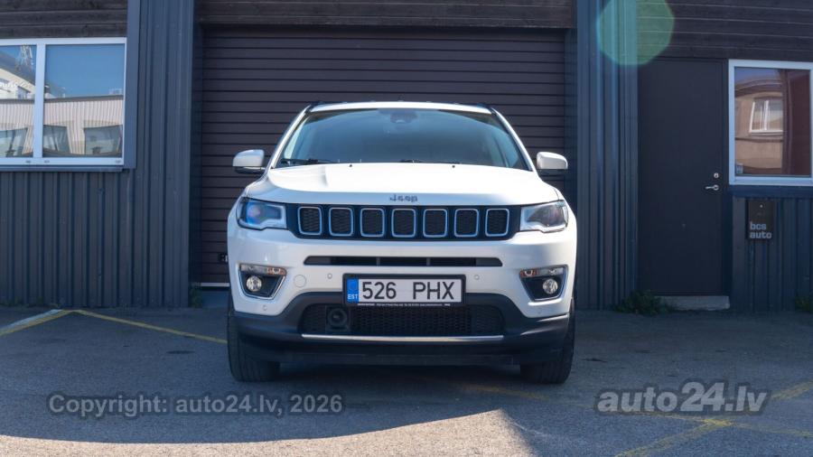 White Jeep Compass 2019 in Tallinn, with an engine capacity of 1.40 L and mileage of 57 thousand km for 15900 €, photo 4 on AUTOMOTO.COM.LV