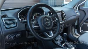 White Jeep Compass 2019 in Tallinn, with an engine capacity of 1.40 L and mileage of 57 thousand km for 15900 €, photo 15 on AUTOMOTO.COM.LV