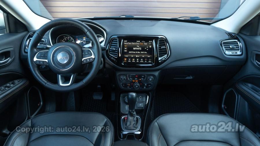 White Jeep Compass 2019 in Tallinn, with an engine capacity of 1.40 L and mileage of 57 thousand km for 15900 €, photo 16 on AUTOMOTO.COM.LV