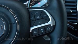 White Jeep Compass 2019 in Tallinn, with an engine capacity of 1.40 L and mileage of 57 thousand km for 15900 €, photo 20 on AUTOMOTO.COM.LV