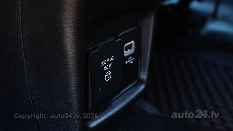 White Jeep Compass 2019 in Tallinn, with an engine capacity of 1.40 L and mileage of 57 thousand km for 15900 €, photo 24 on AUTOMOTO.COM.LV