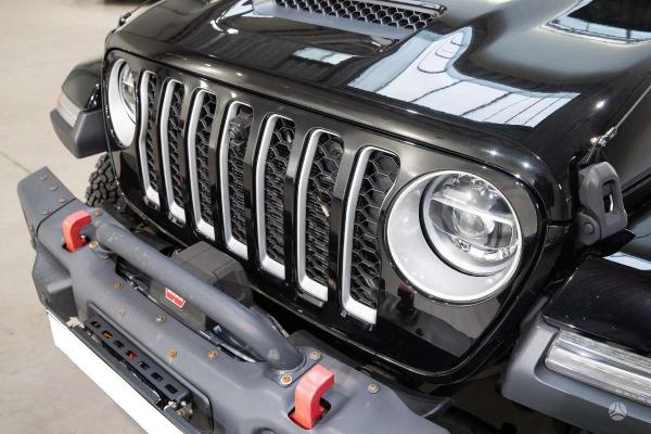 Melns Jeep Gladiator 2021 Klaipėda, ar dzinēja tilpumu 2.99 L un nobraukumu 22 tūkst. km par 69900 €, foto 20 vietnē AUTOMOTO.COM.LV
