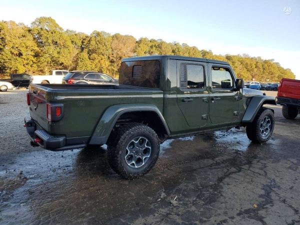 Green Jeep Gladiator 2023 in Klaipeda, with an engine capacity of 3.60 L and mileage of 9 thousand km for 17400 €, photo 5 on AUTOMOTO.COM.LV