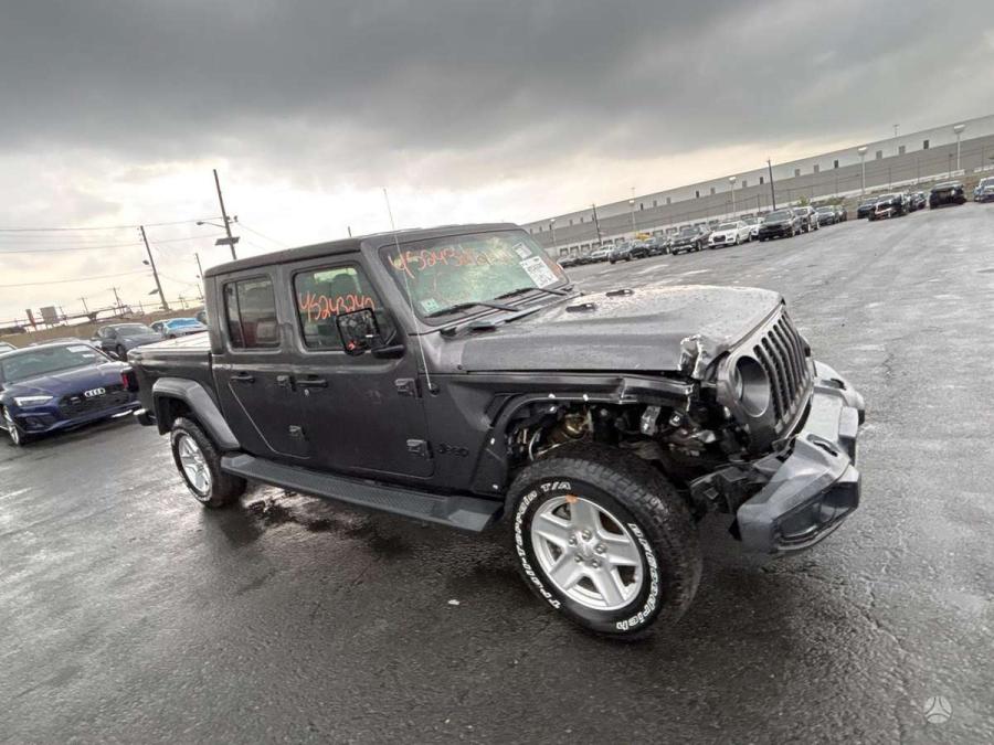 Pelēks Jeep Gladiator 2021 Ukmergė, ar dzinēja tilpumu 3.60 L un nobraukumu 86 tūkst. km par 21499 €, foto 4 vietnē AUTOMOTO.COM.LV
