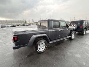Pelēks Jeep Gladiator 2021 Ukmergė, ar dzinēja tilpumu 3.60 L un nobraukumu 86 tūkst. km par 21499 €, foto 10 vietnē AUTOMOTO.COM.LV