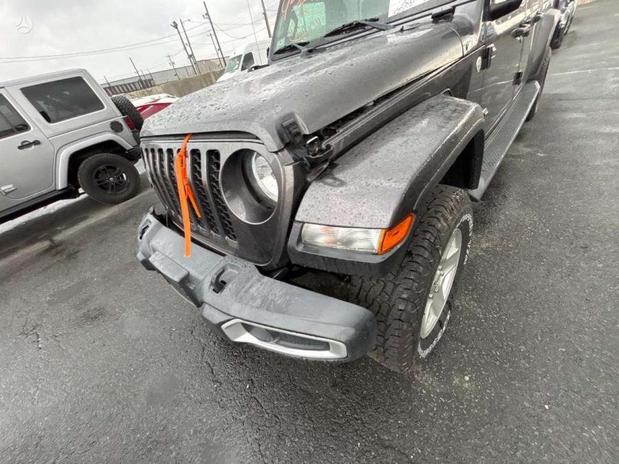 Pelēks Jeep Gladiator 2021 Ukmergė, ar dzinēja tilpumu 3.60 L un nobraukumu 86 tūkst. km par 21499 €, foto 24 vietnē AUTOMOTO.COM.LV